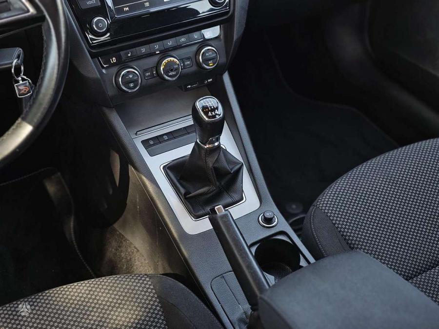 Pelēks Skoda Octavia 2017 Rokiškis, ar dzinēja tilpumu 1.60 L un nobraukumu 230 tūkst. km par 4550 €, foto 23 vietnē AUTOMOTO.COM.LV