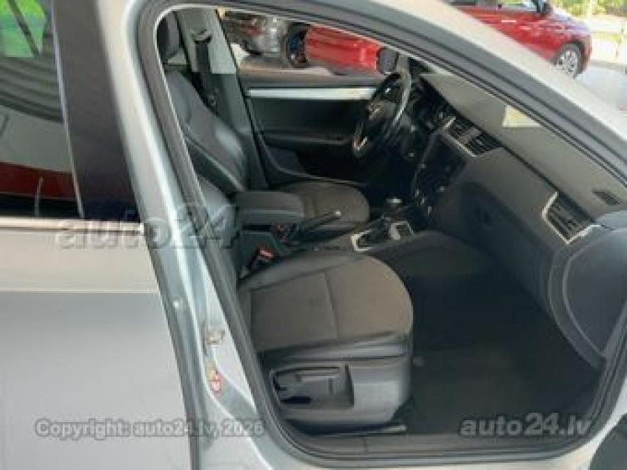 Pelēks Skoda Octavia 2017 Tallina, ar dzinēja tilpumu 1.60 L un nobraukumu 197 tūkst. km par 10500 €, foto 8 vietnē AUTOMOTO.COM.LV