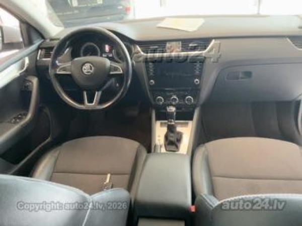 Pelēks Skoda Octavia 2017 Tallina, ar dzinēja tilpumu 1.60 L un nobraukumu 197 tūkst. km par 10500 €, foto 9 vietnē AUTOMOTO.COM.LV