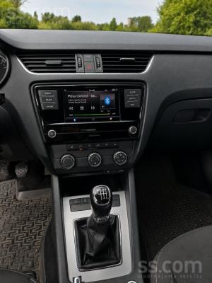 Pelēks Skoda Octavia 2017 Valmiera, ar dzinēja tilpumu 1.40 L un nobraukumu 281 tūkst. km par 7800 €, foto 7 vietnē AUTOMOTO.COM.LV