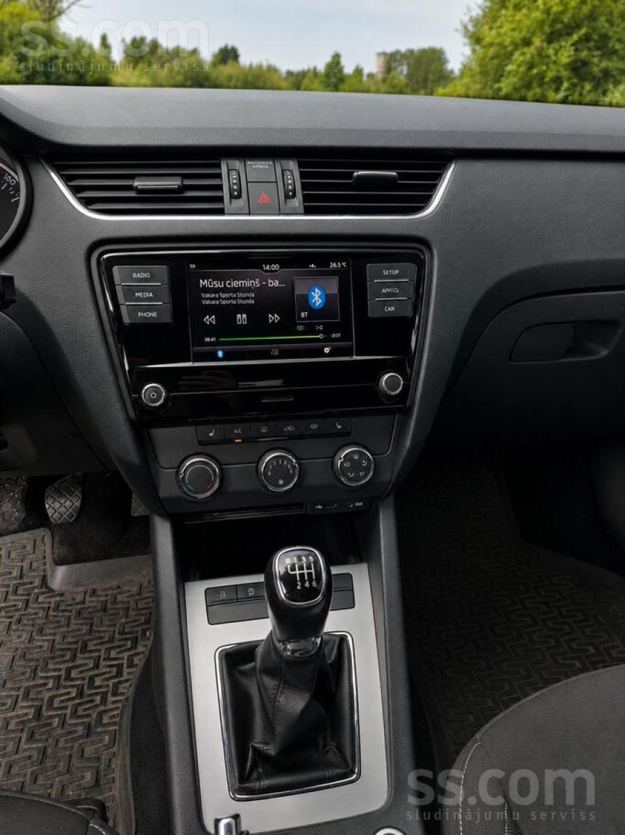 Pelēks Skoda Octavia 2017 Valmiera, ar dzinēja tilpumu 1.40 L un nobraukumu 281 tūkst. km par 7800 €, foto 7 vietnē AUTOMOTO.COM.LV