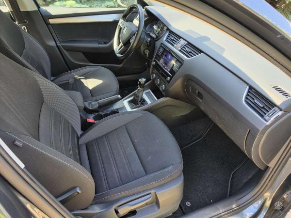 Pelēks Skoda Octavia 2017 Utena, ar dzinēja tilpumu 1.60 L un nobraukumu 243 tūkst. km par 6950 €, foto 9 vietnē AUTOMOTO.COM.LV