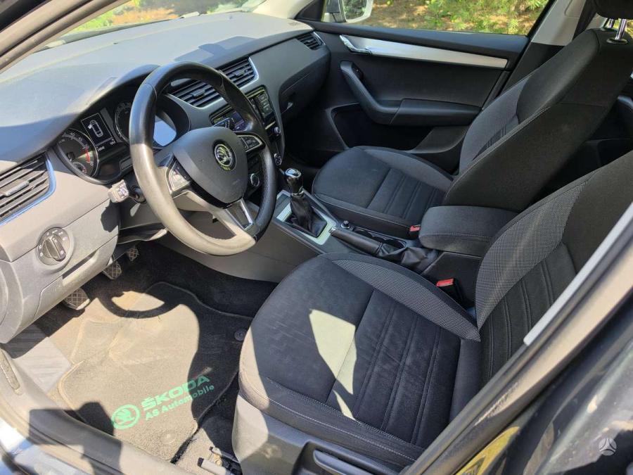 Pelēks Skoda Octavia 2017 Utena, ar dzinēja tilpumu 1.60 L un nobraukumu 243 tūkst. km par 6950 €, foto 11 vietnē AUTOMOTO.COM.LV