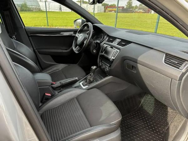 Grey Skoda Octavia 2017 in Saldus, with an engine capacity of 0.00 L and mileage of 0 thousand km for 10900 €, photo 5 on AUTOMOTO.COM.LV