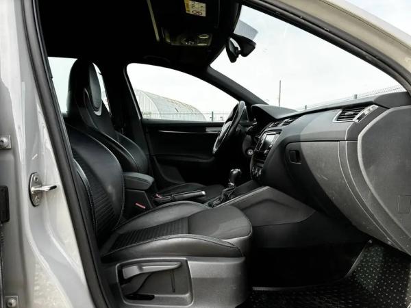 Grey Skoda Octavia 2017 in Saldus, with an engine capacity of 0.00 L and mileage of 0 thousand km for 10900 €, photo 7 on AUTOMOTO.COM.LV