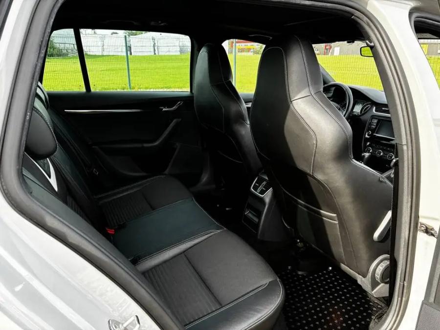 Grey Skoda Octavia 2017 in Saldus, with an engine capacity of 0.00 L and mileage of 0 thousand km for 10900 €, photo 9 on AUTOMOTO.COM.LV