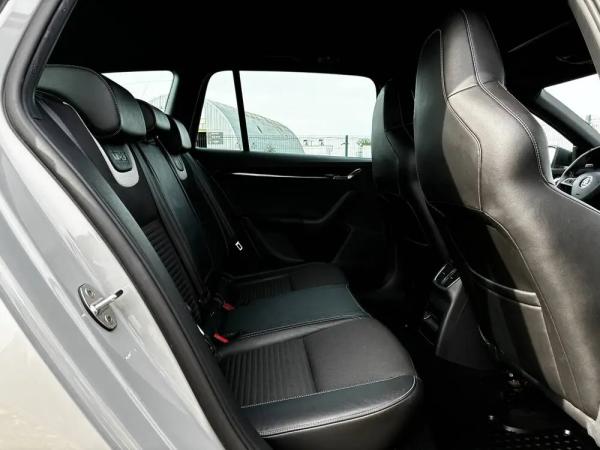 Grey Skoda Octavia 2017 in Saldus, with an engine capacity of 0.00 L and mileage of 0 thousand km for 10900 €, photo 9 on AUTOMOTO.COM.LV