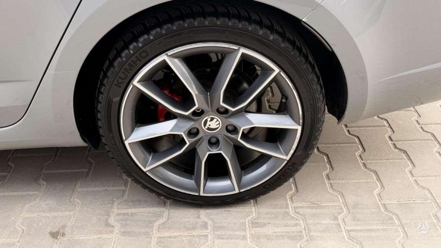 Pelēks Skoda Octavia 2017 Kauņa, ar dzinēja tilpumu 1.98 L un nobraukumu 176 tūkst. km par 13699 €, foto 30 vietnē AUTOMOTO.COM.LV
