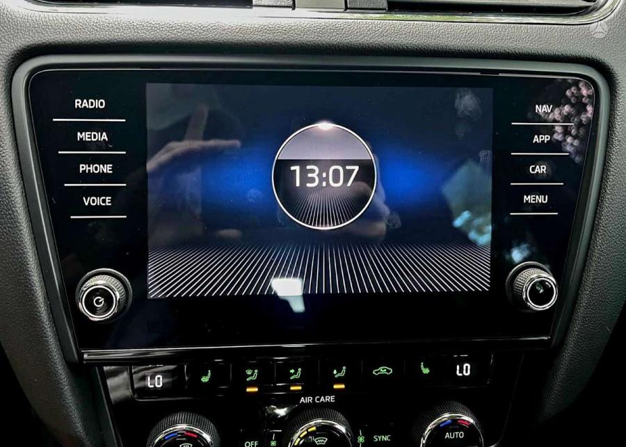 Pelēks Skoda Octavia 2017 Utena, ar dzinēja tilpumu 1.97 L un nobraukumu 250 tūkst. km par 11250 €, foto 24 vietnē AUTOMOTO.COM.LV