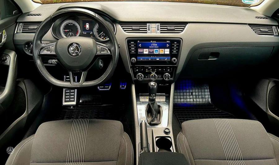 Pelēks Skoda Octavia 2017 Utena, ar dzinēja tilpumu 1.97 L un nobraukumu 250 tūkst. km par 11250 €, foto 39 vietnē AUTOMOTO.COM.LV