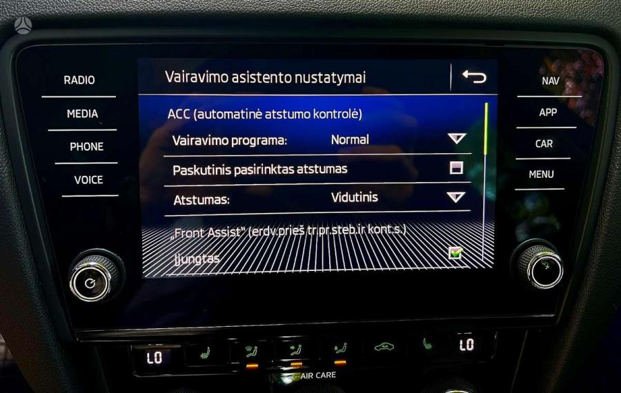 Pelēks Skoda Octavia 2017 Utena, ar dzinēja tilpumu 1.97 L un nobraukumu 250 tūkst. km par 11250 €, foto 44 vietnē AUTOMOTO.COM.LV