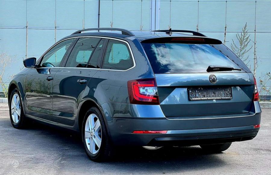 Pelēks Skoda Octavia 2017 Utena, ar dzinēja tilpumu 1.97 L un nobraukumu 250 tūkst. km par 11250 €, foto 48 vietnē AUTOMOTO.COM.LV