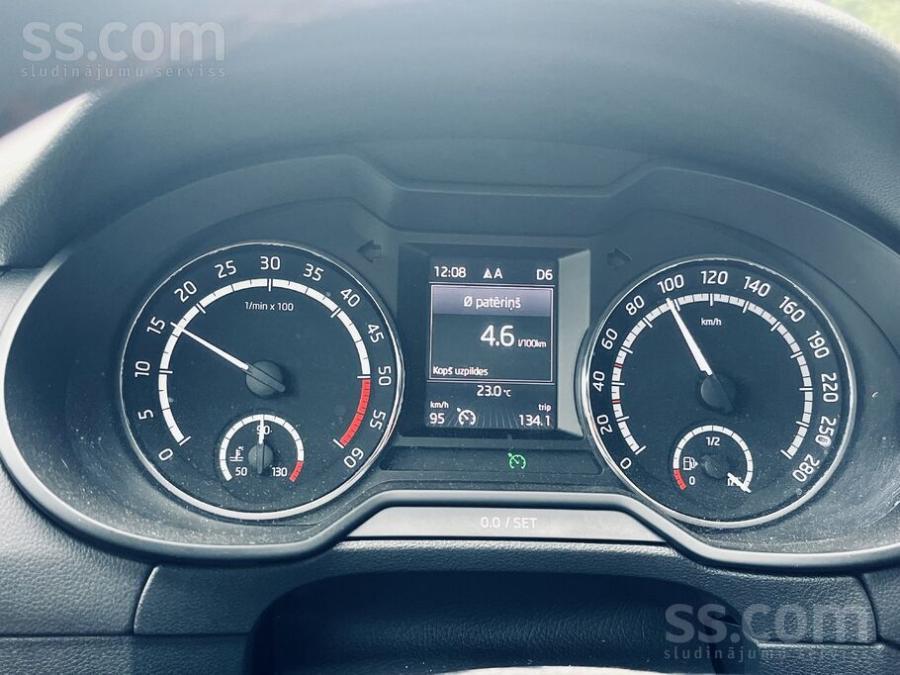 Pelēks Skoda Octavia 2017 Tukums, ar dzinēja tilpumu 2.00 L un nobraukumu 281 tūkst. km par 12300 €, foto 21 vietnē AUTOMOTO.COM.LV