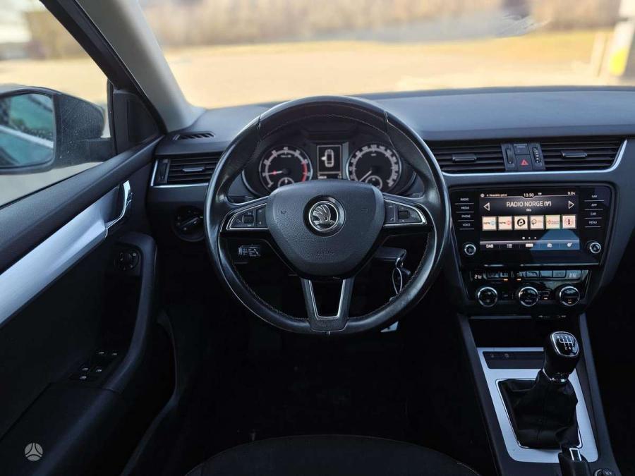 Grey Skoda Octavia 2017 in Rokiskis, with an engine capacity of 1.00 L and mileage of 165 thousand km for 4950 €, photo 12 on AUTOMOTO.COM.LV
