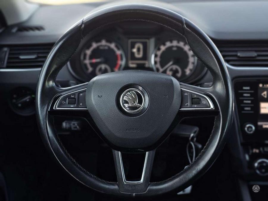 Grey Skoda Octavia 2017 in Rokiskis, with an engine capacity of 1.00 L and mileage of 165 thousand km for 4950 €, photo 18 on AUTOMOTO.COM.LV