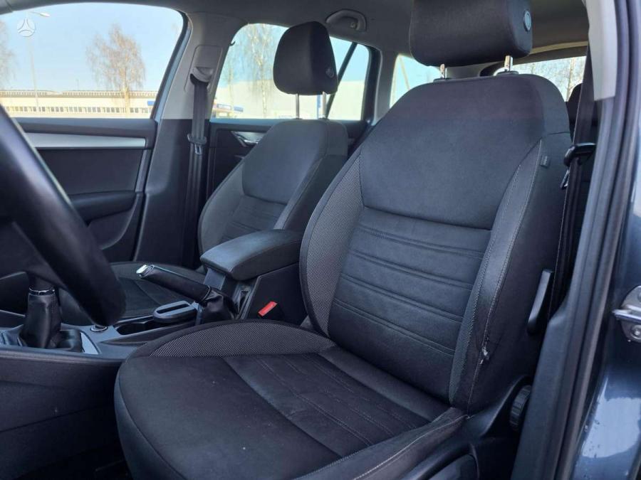 Grey Skoda Octavia 2017 in Rokiskis, with an engine capacity of 1.00 L and mileage of 165 thousand km for 4950 €, photo 25 on AUTOMOTO.COM.LV