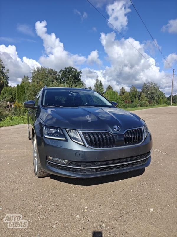 Skoda Octavia 2017 in Kaunas on AUTOMOTO.COM.LV Grey Skoda Octavia 2017 in Kaunas, with an engine capacity of 1.60 L and mileage of 280 thousand km for 9200 €, photo 4 on AUTOMOTO.COM.LV