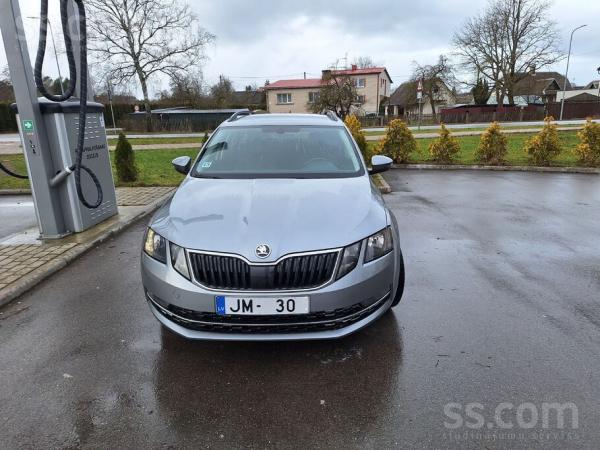 Pelēks Skoda Octavia 2018 Rīga, ar dzinēja tilpumu 1.60 L un nobraukumu 232 tūkst. km par 9600 €, foto 1 vietnē AUTOMOTO.COM.LV