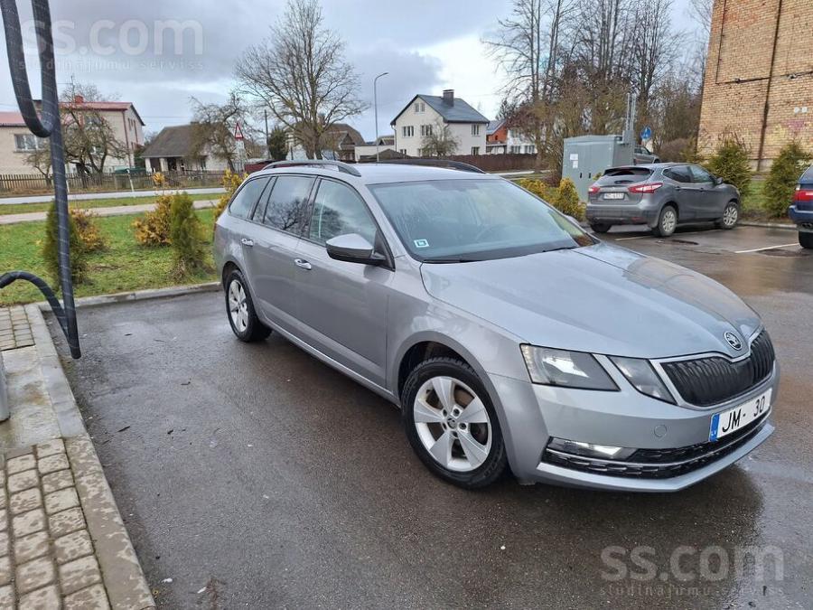 Grey Skoda Octavia 2018 in Riga, with an engine capacity of 1.60 L and mileage of 232 thousand km for 9600 €, photo 5 on AUTOMOTO.COM.LV