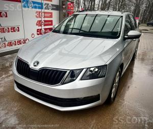 Pelēks Skoda Octavia 2018 Rīga, ar dzinēja tilpumu 2.00 L un nobraukumu 213 tūkst. km par 11200 €, foto  vietnē AUTOMOTO.COM.LV