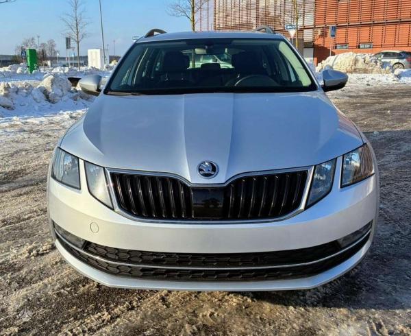 Grey Skoda Octavia 2018 in Klaipeda, with an engine capacity of 1.60 L and mileage of 150 thousand km for 10000 €, photo 6 on AUTOMOTO.COM.LV