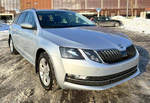 Grey Skoda Octavia 2018 in Klaipeda, with an engine capacity of 1.60 L and mileage of 150 thousand km for 10000 €, photo 7 on AUTOMOTO.COM.LV