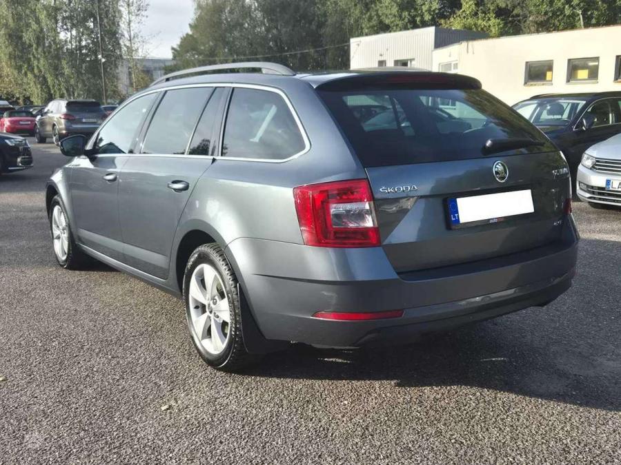 Grey Skoda Octavia 2018 in Vilnius, with an engine capacity of 1.60 L and mileage of 145 thousand km for 13500 €, photo 5 on AUTOMOTO.COM.LV