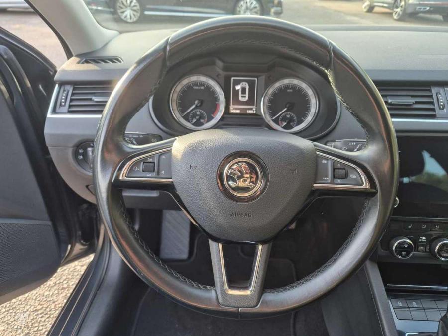 Grey Skoda Octavia 2018 in Vilnius, with an engine capacity of 1.60 L and mileage of 145 thousand km for 13500 €, photo 10 on AUTOMOTO.COM.LV