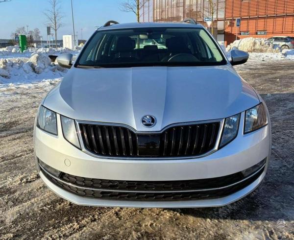 Grey Skoda Octavia 2018 in Klaipeda, with an engine capacity of 1.60 L and mileage of 150 thousand km for 9950 €, photo 7 on AUTOMOTO.COM.LV