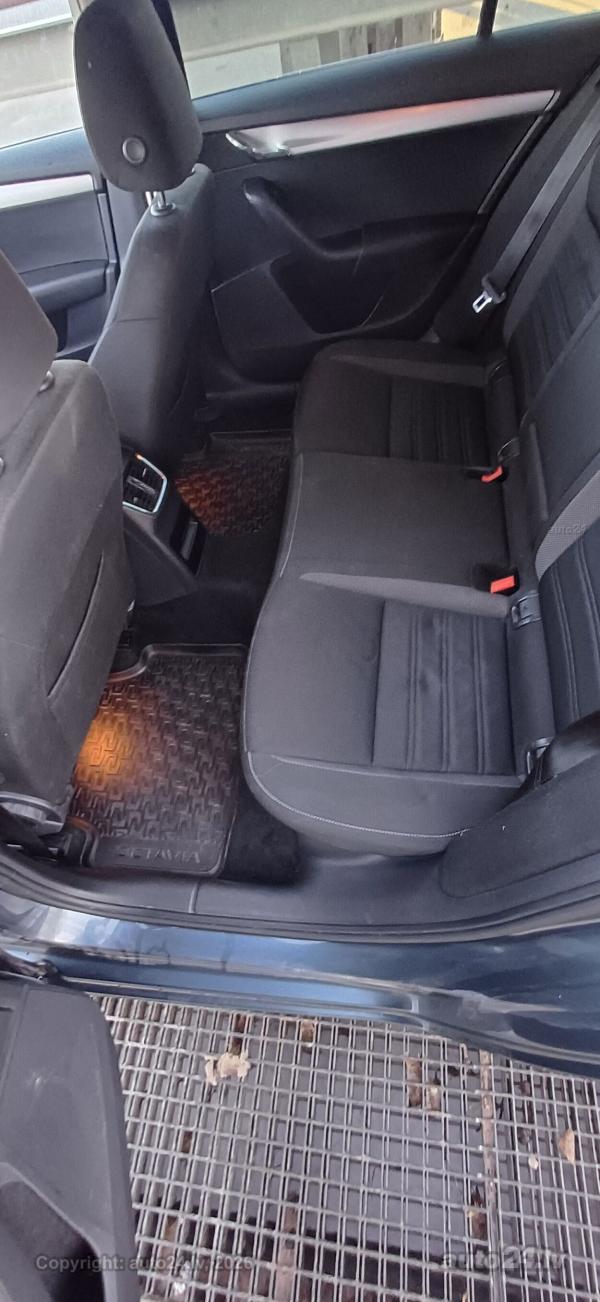Grey Skoda Octavia 2018 in Tallinn, with an engine capacity of 1.60 L and mileage of 260 thousand km for 7800 €, photo 11 on AUTOMOTO.COM.LV