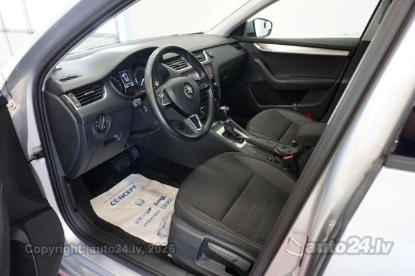 Grey Skoda Octavia 2018 in Tartu, with an engine capacity of 1.60 L and mileage of 206 thousand km for 7990 €, photo 9 on AUTOMOTO.COM.LV