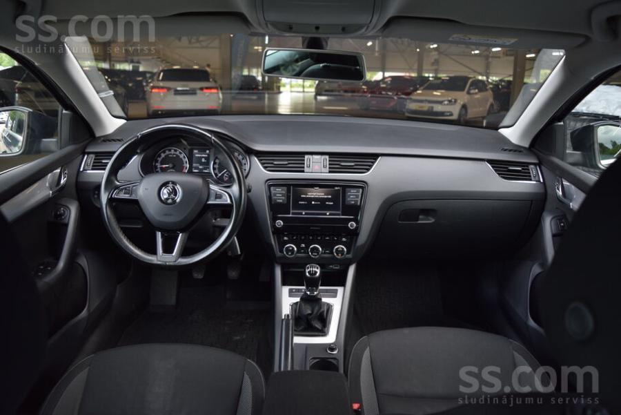 Grey Skoda Octavia 2018 in Riga, with an engine capacity of 1.60 L and mileage of 195 thousand km for 8900 €, photo 5 on AUTOMOTO.COM.LV