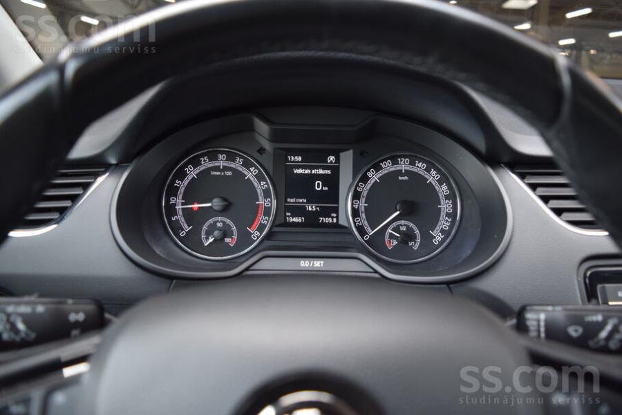 Grey Skoda Octavia 2018 in Riga, with an engine capacity of 1.60 L and mileage of 195 thousand km for 8900 €, photo 8 on AUTOMOTO.COM.LV