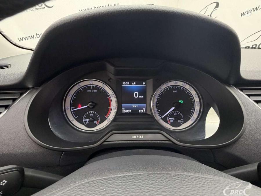 Grey Skoda Octavia 2018 in Vilnius, with an engine capacity of 1.80 L and mileage of 237 thousand km for 8500 €, photo 32 on AUTOMOTO.COM.LV