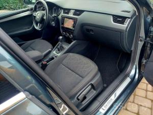 Pelēks Skoda Octavia 2018 Rīga, ar dzinēja tilpumu 2.00 L un nobraukumu 235 tūkst. km par 10990 €, foto 12 vietnē AUTOMOTO.COM.LV