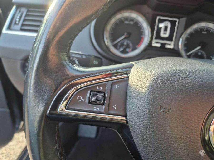 Grey Skoda Octavia 2018 in Vilnius, with an engine capacity of 1.60 L and mileage of 145 thousand km for 12500 €, photo 12 on AUTOMOTO.COM.LV