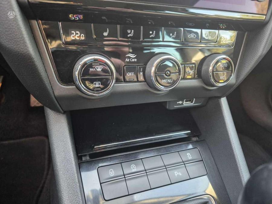 Grey Skoda Octavia 2018 in Vilnius, with an engine capacity of 1.60 L and mileage of 145 thousand km for 12500 €, photo 19 on AUTOMOTO.COM.LV