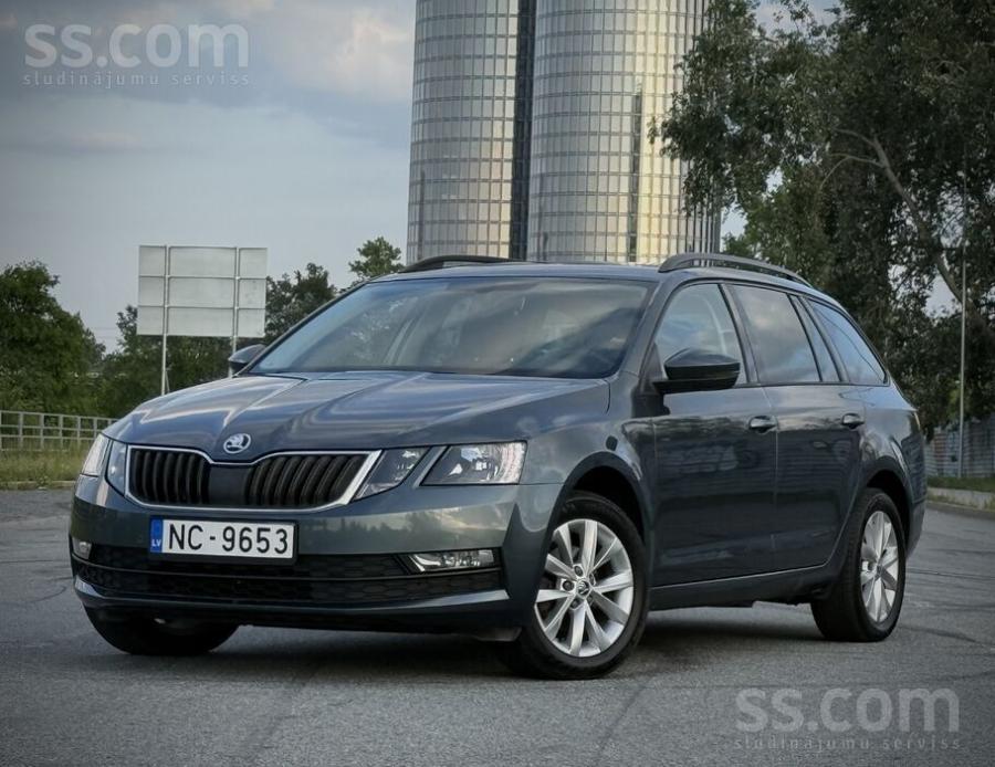 Grey Skoda Octavia 2018 in Riga, with an engine capacity of 1.60 L and mileage of 272 thousand km for 8999 €, photo 1 on AUTOMOTO.COM.LV