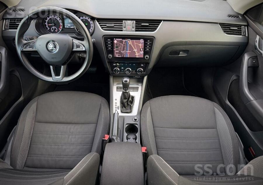 Grey Skoda Octavia 2018 in Riga, with an engine capacity of 1.60 L and mileage of 272 thousand km for 8999 €, photo 8 on AUTOMOTO.COM.LV