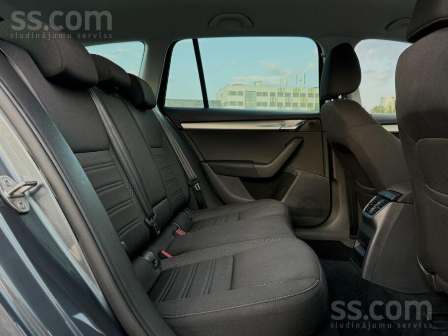 Grey Skoda Octavia 2018 in Riga, with an engine capacity of 1.60 L and mileage of 272 thousand km for 8999 €, photo 12 on AUTOMOTO.COM.LV