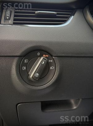 Grey Skoda Octavia 2018 in Riga, with an engine capacity of 1.60 L and mileage of 272 thousand km for 8999 €, photo 16 on AUTOMOTO.COM.LV