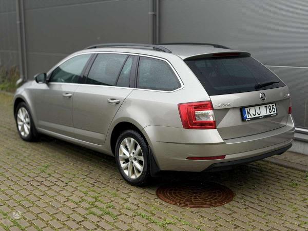 Pelēks Skoda Octavia 2018 Viļņa, ar dzinēja tilpumu 1.60 L un nobraukumu 251 tūkst. km par 6200 €, foto 4 vietnē AUTOMOTO.COM.LV