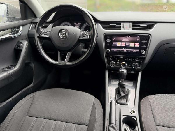 Pelēks Skoda Octavia 2018 Viļņa, ar dzinēja tilpumu 1.60 L un nobraukumu 251 tūkst. km par 6200 €, foto 9 vietnē AUTOMOTO.COM.LV