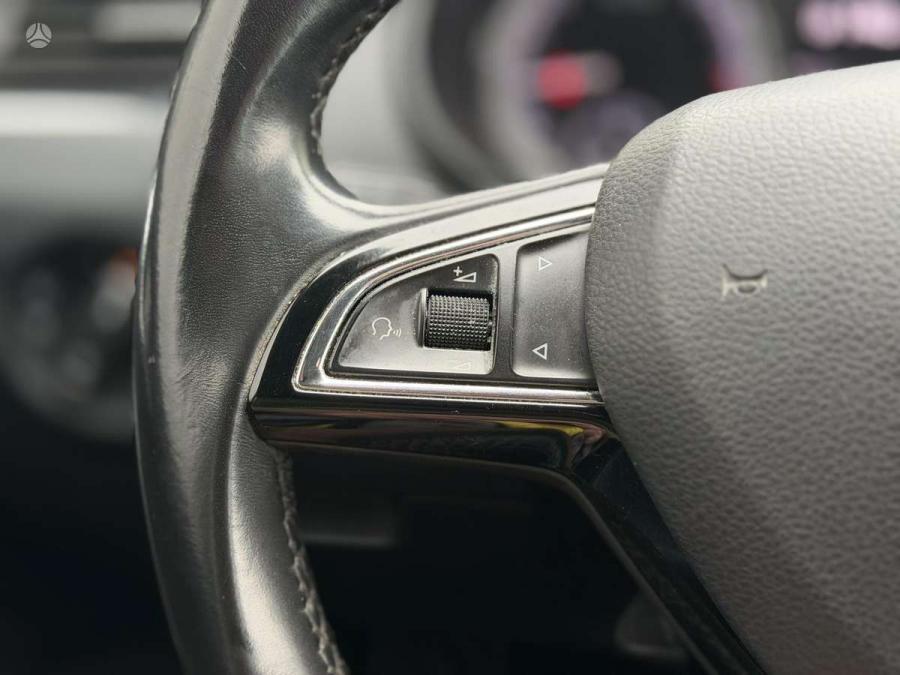 Pelēks Skoda Octavia 2018 Viļņa, ar dzinēja tilpumu 1.60 L un nobraukumu 251 tūkst. km par 6200 €, foto 12 vietnē AUTOMOTO.COM.LV