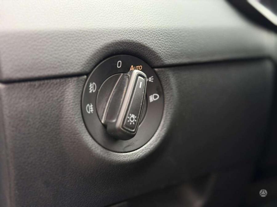 Pelēks Skoda Octavia 2018 Viļņa, ar dzinēja tilpumu 1.60 L un nobraukumu 251 tūkst. km par 6200 €, foto 15 vietnē AUTOMOTO.COM.LV