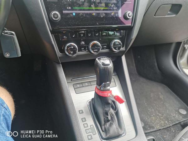 Pelēks Skoda Octavia 2018 Prienai, ar dzinēja tilpumu 1.97 L un nobraukumu 191 tūkst. km par 9850 €, foto 5 vietnē AUTOMOTO.COM.LV