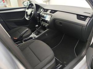 Pelēks Skoda Octavia 2018 Ramučiai, ar dzinēja tilpumu 1.40 L un nobraukumu 251 tūkst. km par 7650 €, foto 18 vietnē AUTOMOTO.COM.LV
