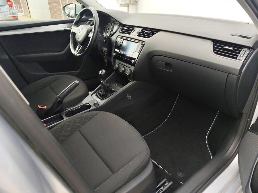 Pelēks Skoda Octavia 2018 Ramučiai, ar dzinēja tilpumu 1.40 L un nobraukumu 251 tūkst. km par 7650 €, foto 18 vietnē AUTOMOTO.COM.LV
