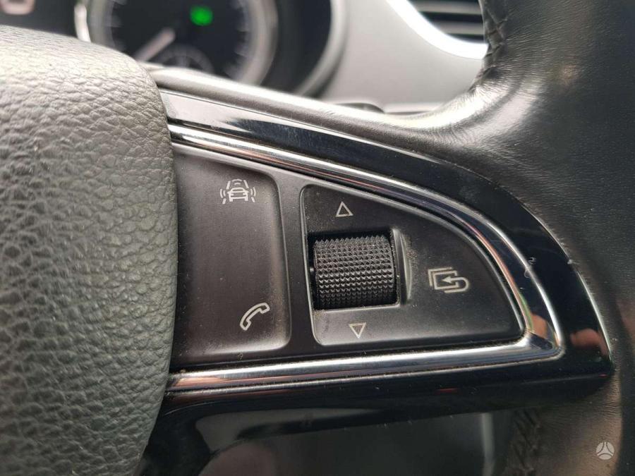 Pelēks Skoda Octavia 2018 Viļņa, ar dzinēja tilpumu 1.00 L un nobraukumu 219 tūkst. km par 8200 €, foto 22 vietnē AUTOMOTO.COM.LV