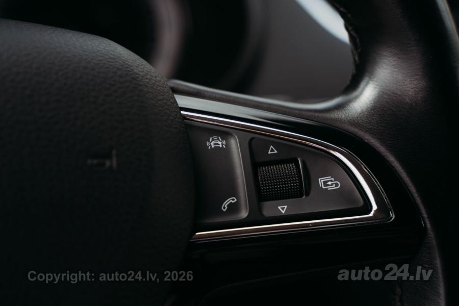 Grey Skoda Octavia 2018 in Tallinn, with an engine capacity of 1.60 L and mileage of 219 thousand km for 8390 €, photo 15 on AUTOMOTO.COM.LV